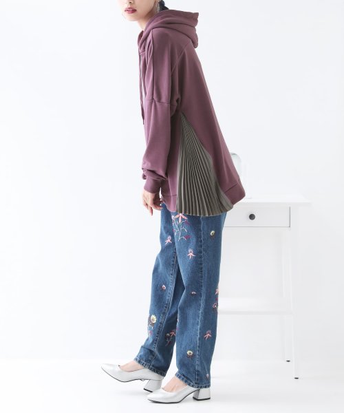 【セール】『サイドプリーツ切替パーカー』(504309331) | オシャレウォーカー(osharewalker) - MAGASEEK