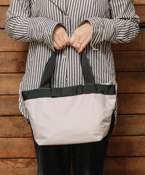 【セール】カシュカシュ cachecache / WEB限定ナイロンリボントートバッグS(504059262) | カシュカシュ(cache cache) - MAGASEEK