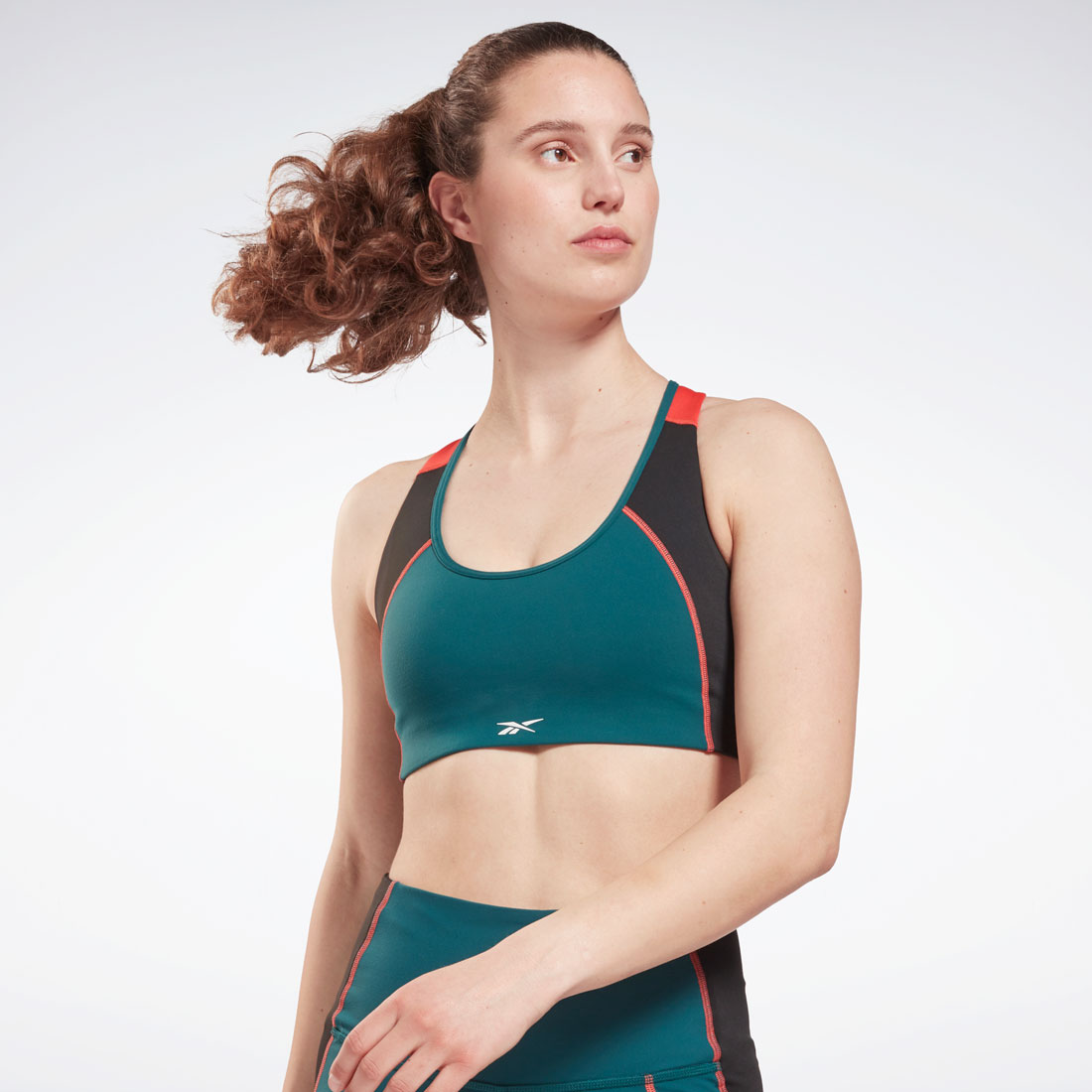 【セール】Lux レーサー パデッド カラーブロック スポーツブラ / Lux Racer Padded Colorblock Sports Bra(504980188) | リーボック ...