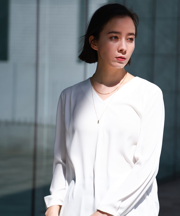 【セール】【洗える/通勤/UV/吸水速乾】Vネックブラウス(505102010) | インディヴィ(INDIVI) - MAGASEEK