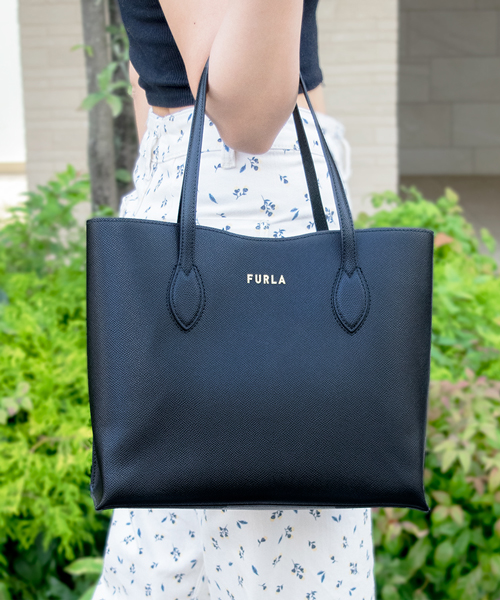 【セール】FURLA フルラ ERA M TOTE エラ トート バッグ トートバッグ マチ レザー Mサイズ(505402472) | フルラ(FURLA) - MAGASEEK