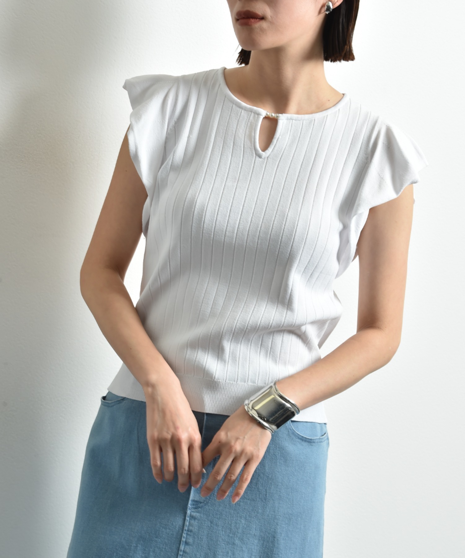 【セール】パール付き袖フリルワイドリブニット(505392482) | インタープラネット(INTERPLANET) - MAGASEEK