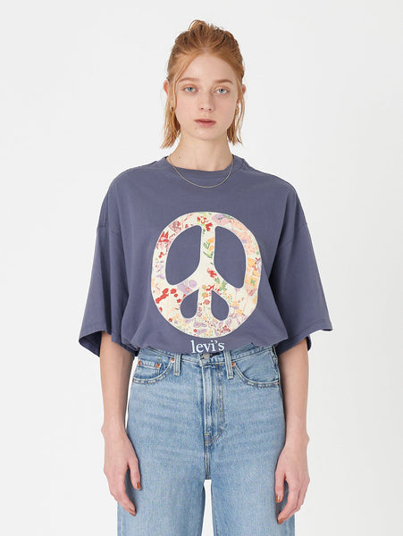 【セール】HYEIN着用 グラフィックTシャツ ブルー FLORAL PEACE SIGN(505629250) | リーバイス(Levi's ...