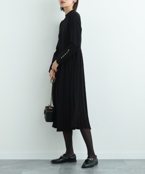 【セール】袖口釦プリーツニットワンピース(505637410) | インタープラネット(INTERPLANET) - MAGASEEK