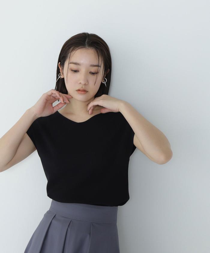 【セール】総針ベーシックシリーズ Vネックニット(506032156) | ナチュラルビューティーベーシック(NATURAL BEAUTY BASIC) - MAGASEEK