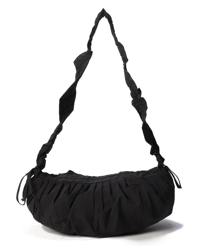 カシュカシュ cachecache / フリルハンドルタックショルダー(506061578) | カシュカシュ(cache cache) - MAGASEEK