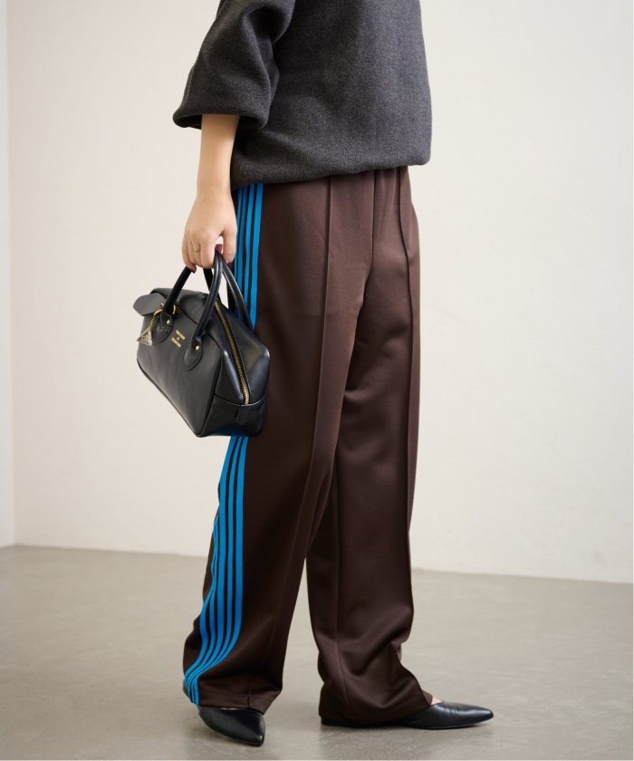 ≪予約≫ライン入りトラックパンツ(506407718) | フレームワーク(FRAMeWORK) - MAGASEEK