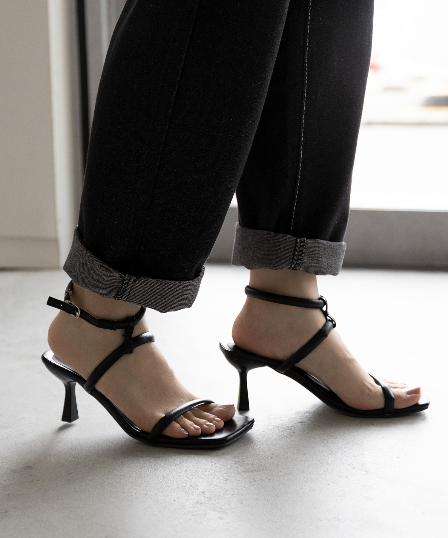 【セール】【SETUP7】フェイクレザー スクエアストラップサンダル スクエアトゥ サンダル ピンヒール KNF(506551609) | SETUP7(SETUP7) - MAGASEEK